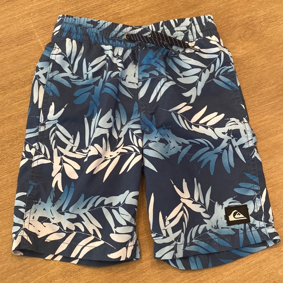 Quiksilver | Swim | Quicksilver Boys Tropical Swim Trunks Size 5 | Poshmark